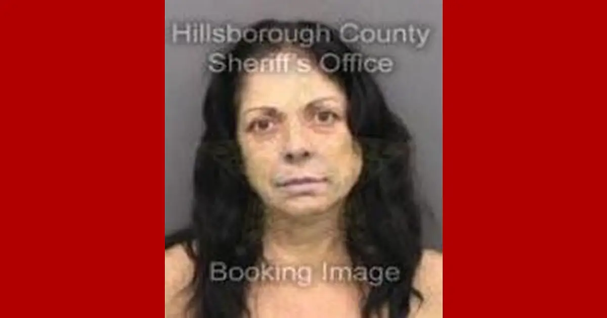 Lisa, Urso booked for