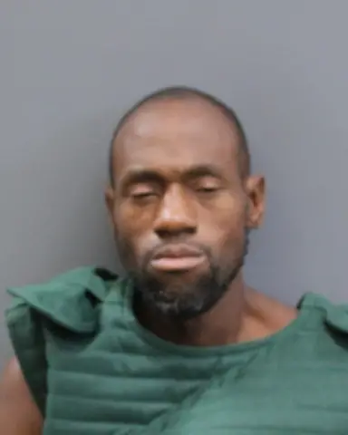 KESHAWN JONES booked for 500.00