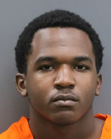 DEONTAE BOATWRIGHT booked for 500.00