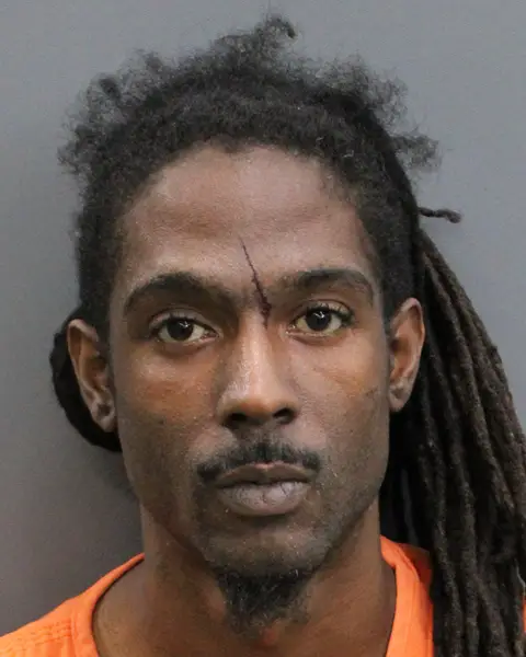 JOHNNY-LAWRENCE EVERETT of TAMPA booked for $0.00